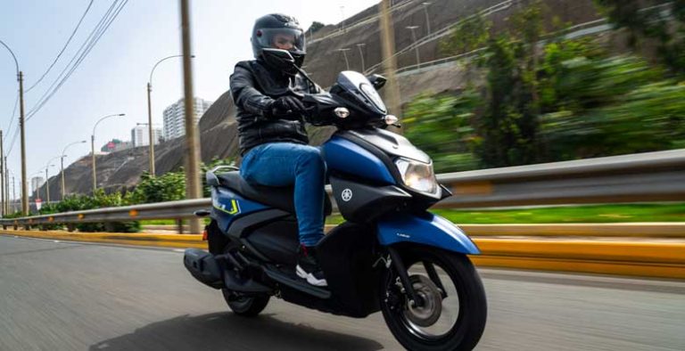 Yamaha presenta la nueva CYGNUS RAY-ZR